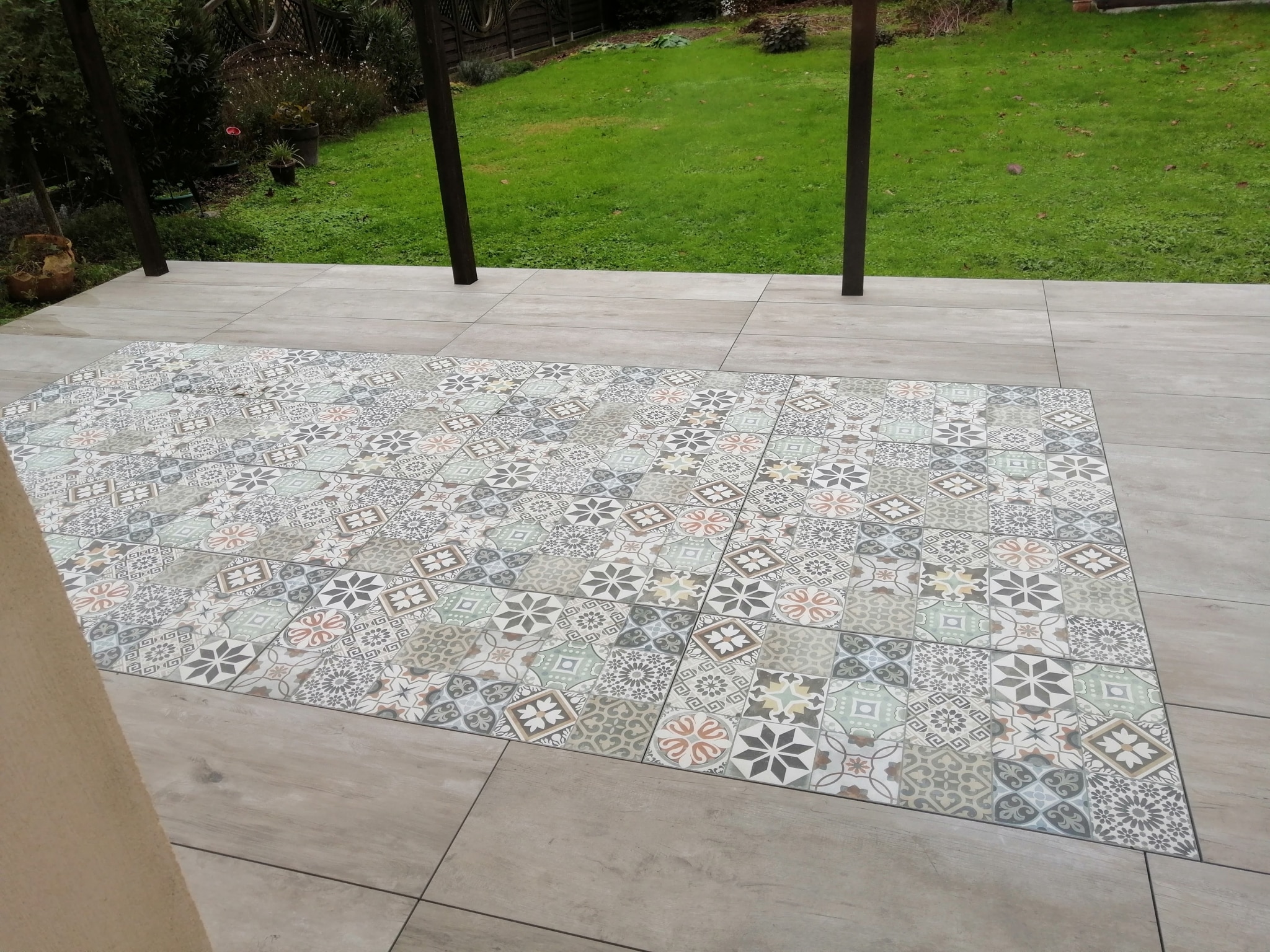 Carreleur extérieur terrasse sur plots | Baptiste Genty